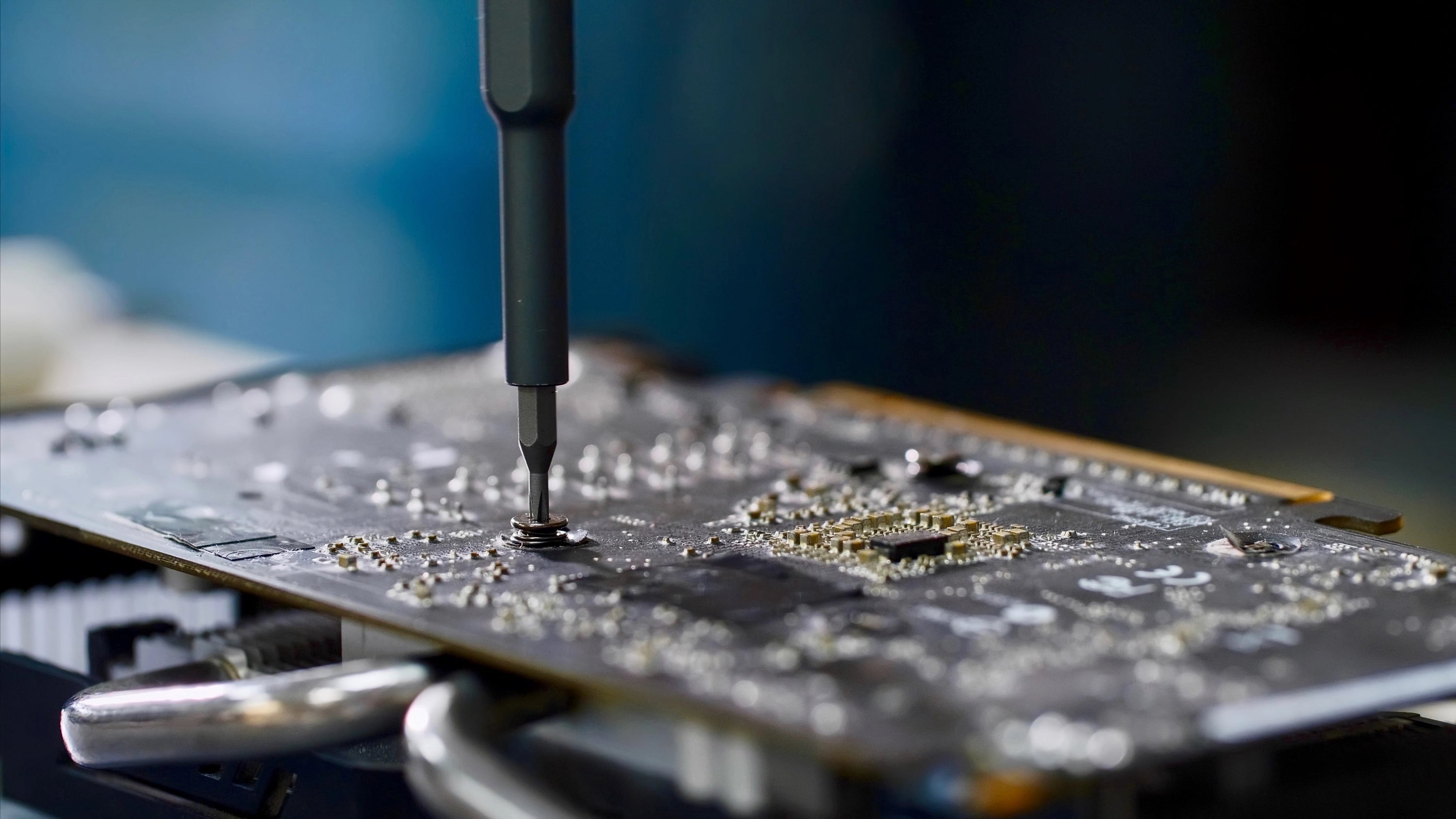 Installing a New Graphics Card Fan Guide – GPUCONNECT.COM
